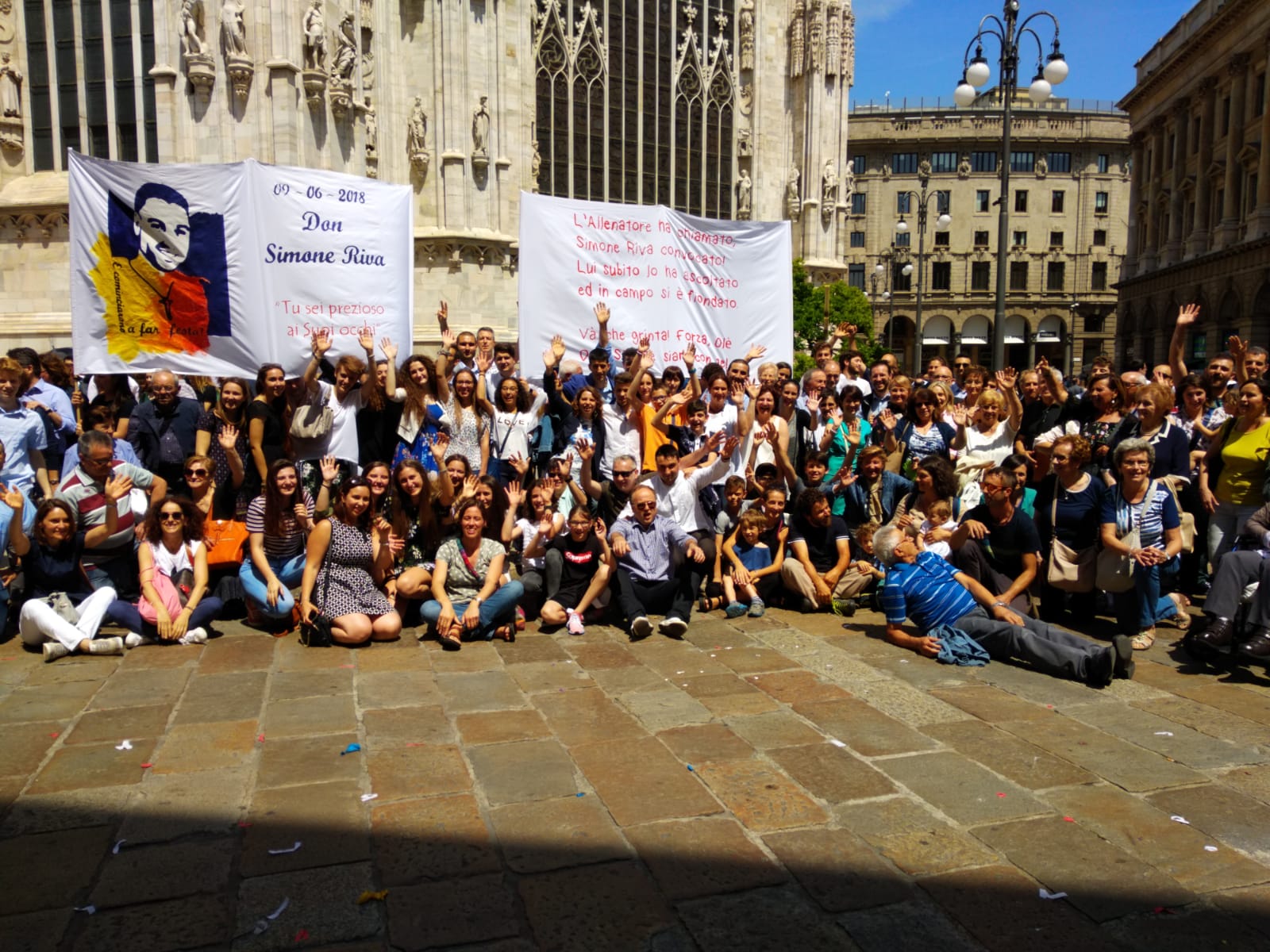 Simone Riva è prete: TUTTE LE FOTO dell'ordinazione sacerdotale - Prima ...