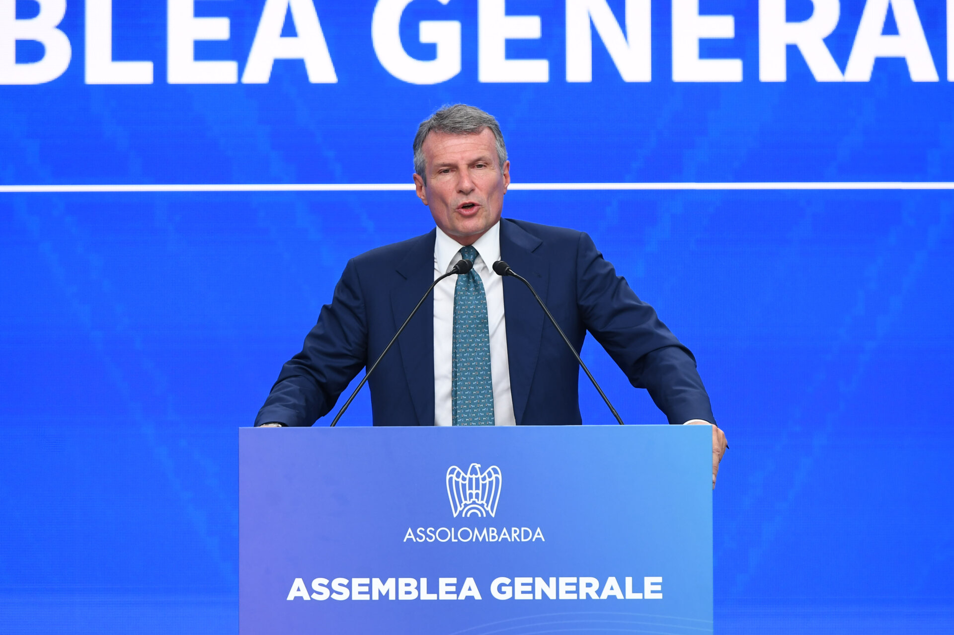 Il PIL lombardo rallenta al +0,9% nel 2023 dal +3,2% del 2022 - Prima Lecco Il PIL lombardo rallenta al +0,9% nel 2023 dal +3,2% del 2022 - Prima Lecco